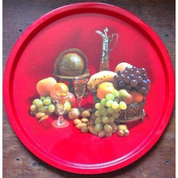 Metal Tray Mfg Co | Dining | Vintage Red Elite England Round Serving ...